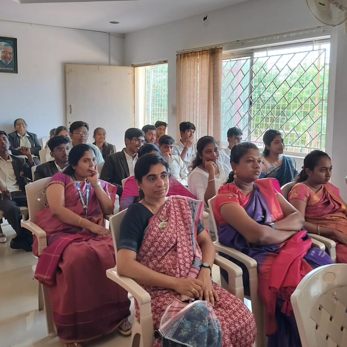 Home - Diamond College